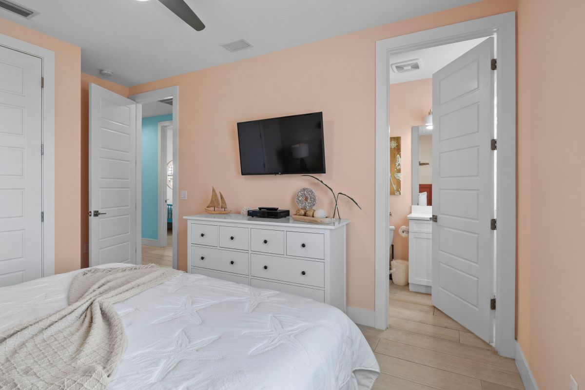 Beach Daze | Bradenton Beach, FL | Beach House Real Estate